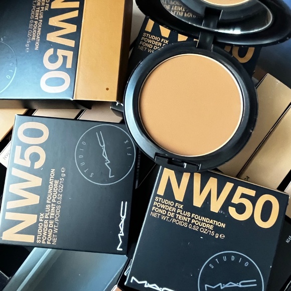 MAC Cosmetics | Makeup | 3 Pc Mac Cosmetics Nw5 Powder Foundation ...